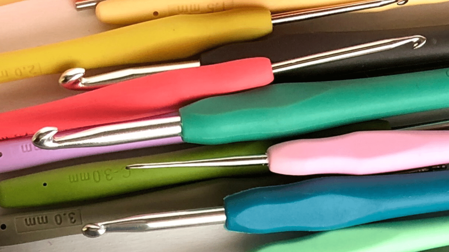 How to Convert Crochet Hook Sizes: My US Conversion Guide - Crafty Daisies