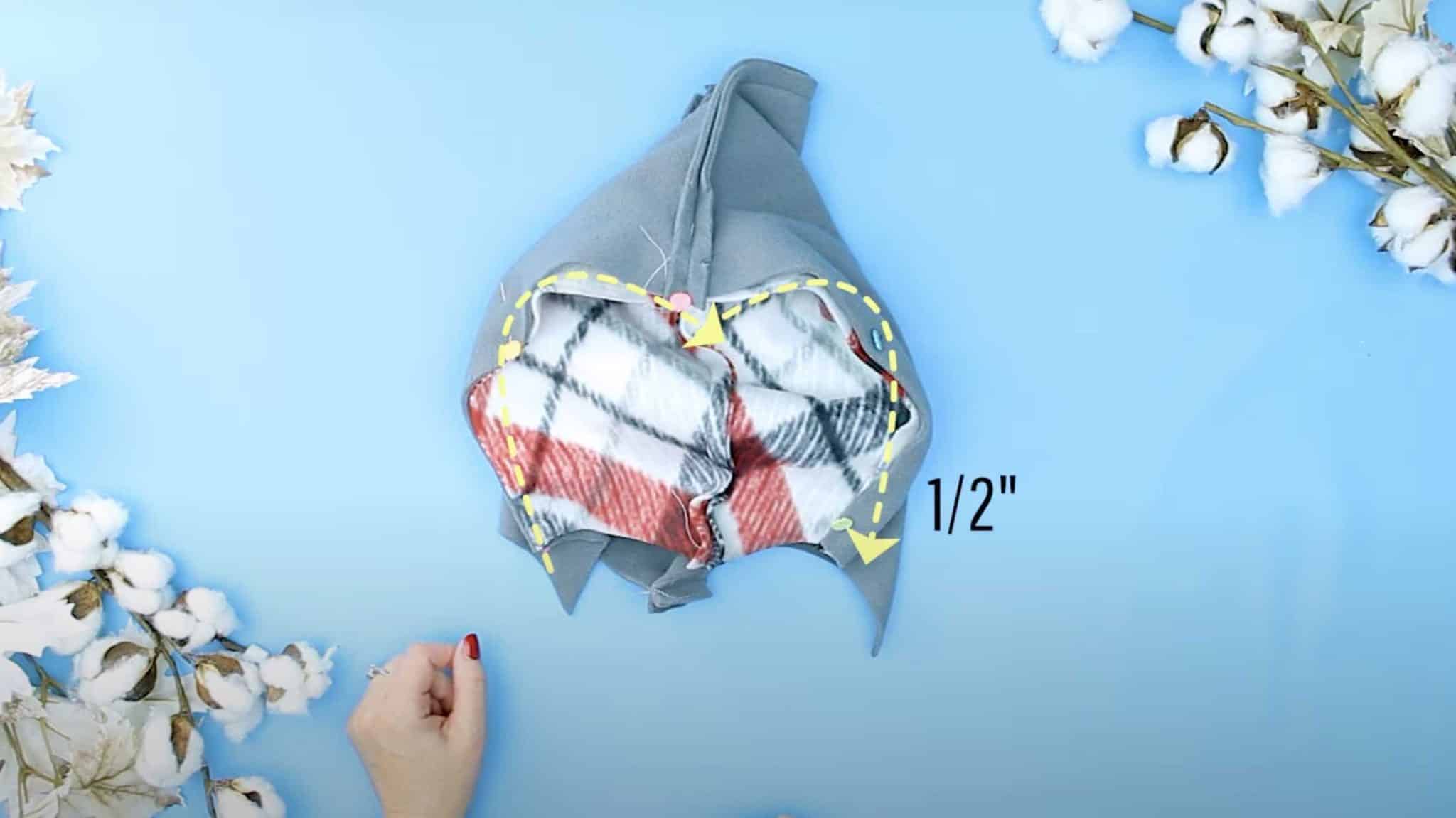 Cloak Pattern: 11 Free and Easy DIY Styles to Sew - Crafty Daisies